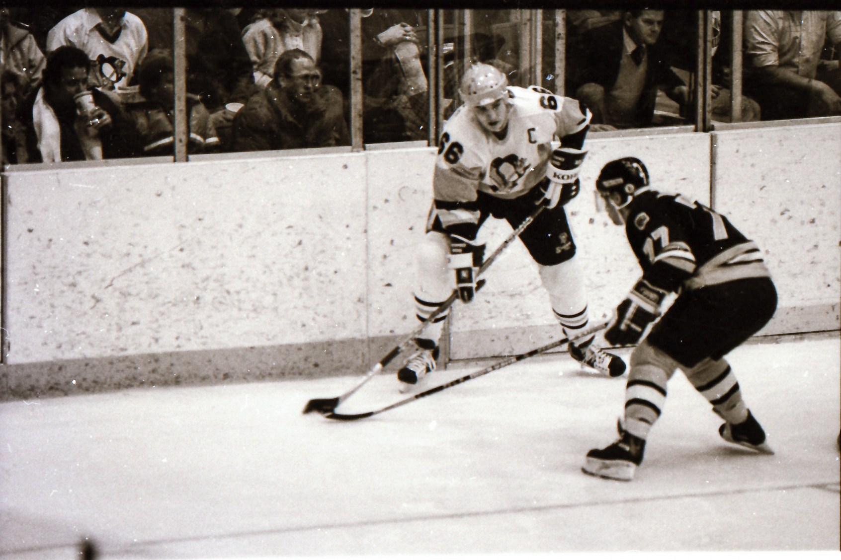 Ice hockey in the 1980's - Catztales